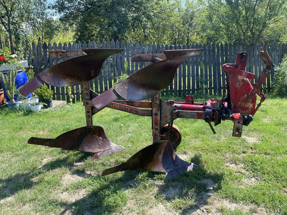 Plug reversibil 2 trupite Reghin • OLX.ro