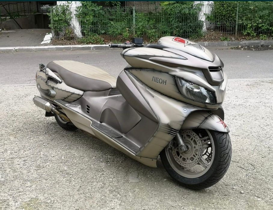 Suzuki Burgman 650 Custom Buzau • OLX.ro
