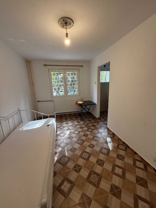 Drumul Taberei,piata Moghioros,langa metrou, Bucuresti Sectorul 6 • OLX.ro