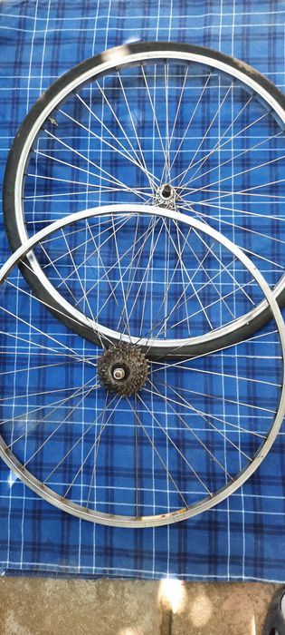 Roti cursiera 28/1 pentru bicicleta Buzau • OLX.ro