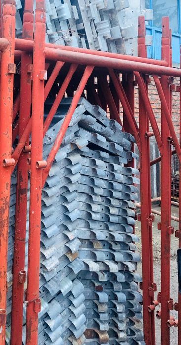 Schela metalică - Panou cofraj Doka - Vând Suceava • OLX.ro