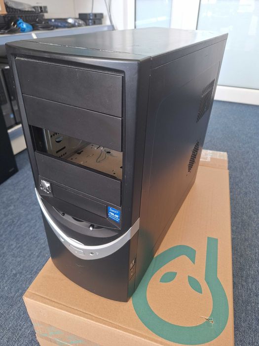 Carcasa calculator unitate sistem PC Tower Iasi • OLX.ro
