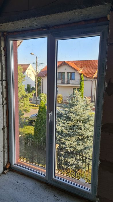 Geam termopan vertical salamander. Usa balcon Satu Mare • OLX.ro