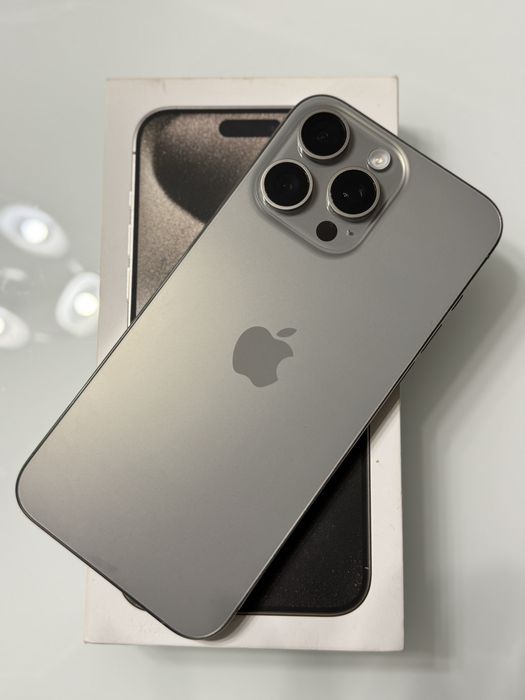 Iphone 15 ProMax 256GB **КАТО НОВ** С ГАРАНЦИЯ 2г.** гр. Варна Трошево ...