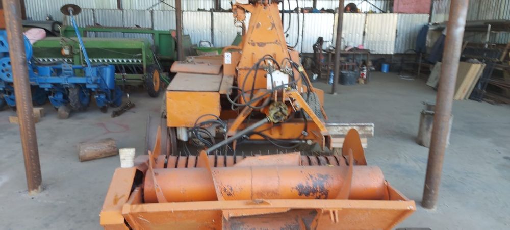 Tocator siloz 3 rânduri Falticeni • OLX.ro