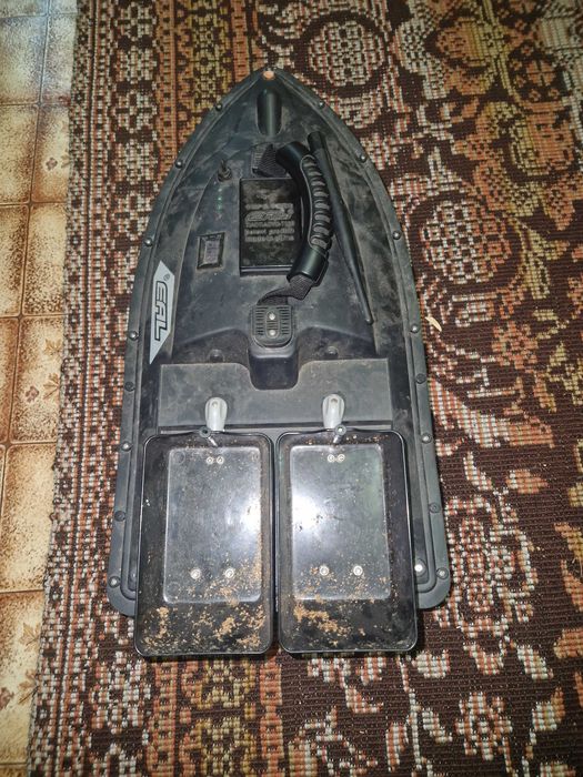 Лодка за захранване гр. Гълъбово • OLX.bg