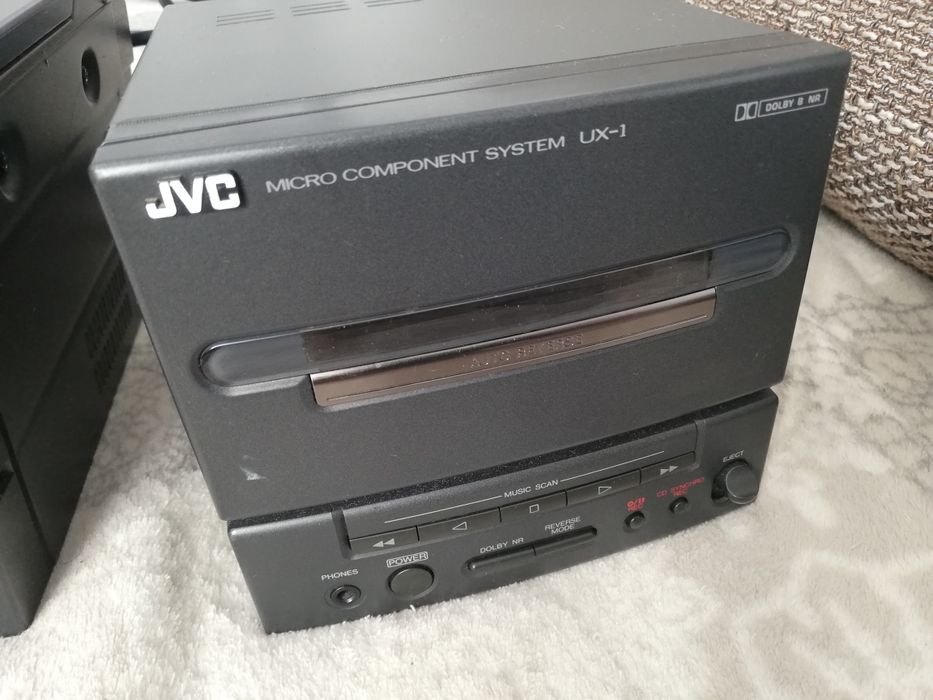 Combina jvc japan cu aux Brasov • OLX.ro