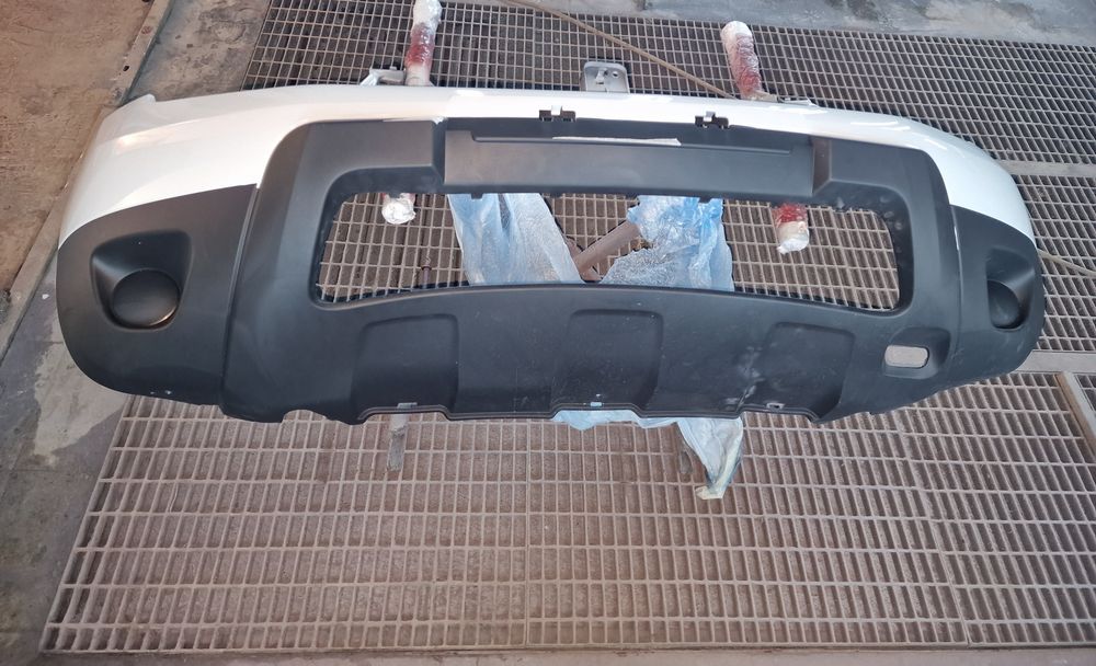 Bara fata NOUA vopsita alb Dacia Duster an fabricatie 2010>2011 Bucuresti Sectorul 6 • OLX.ro
