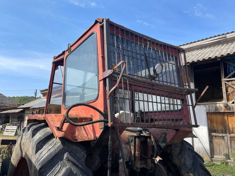 Tractor U650 ACTE VALABILE forestier echipat complet Roesti • OLX.ro