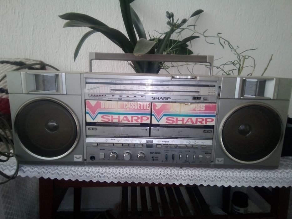 Radio Sharp casetofon și casete Ploiesti • OLX.ro