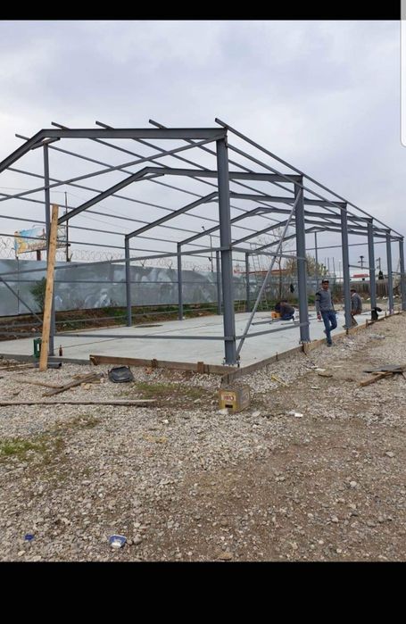 Hale și structuri metalice Potarnichea • OLX.ro