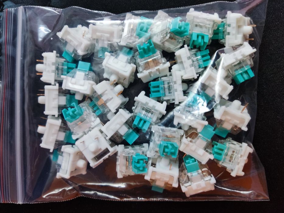 Teal switches 30pcs Outemu 3-pin гр. Горна Оряховица • OLX.bg