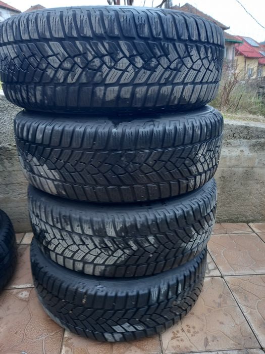 Jante Dacia Duster- anvelope iarnă 215/65/16 Fulda Hunedoara • OLX.ro