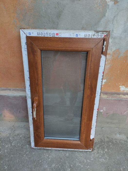 De vânzare Geam PVC Stejar Buzau • OLX.ro