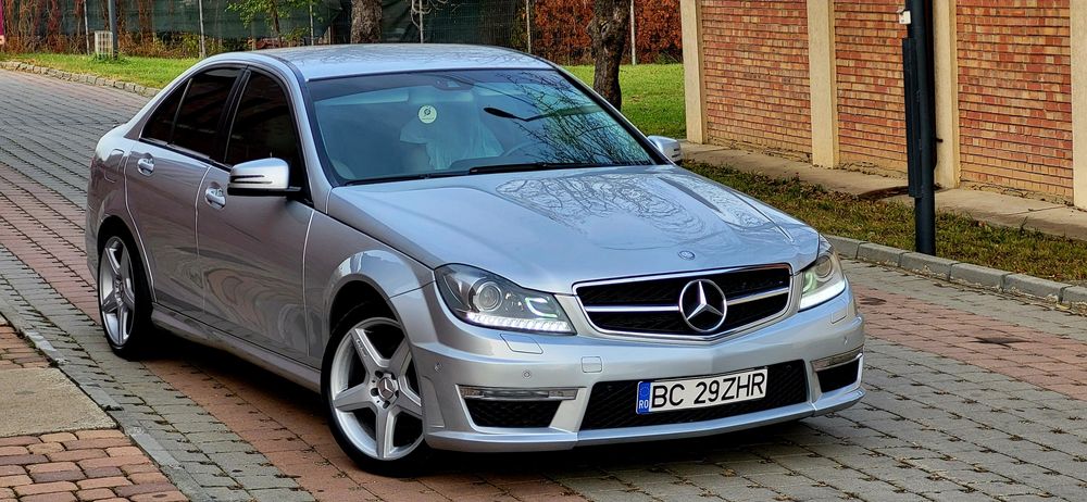 Mercedes Benz C Class 2012 C220 2.2 Cdi 170 Cp AMG Pachet Bacau • OLX.ro