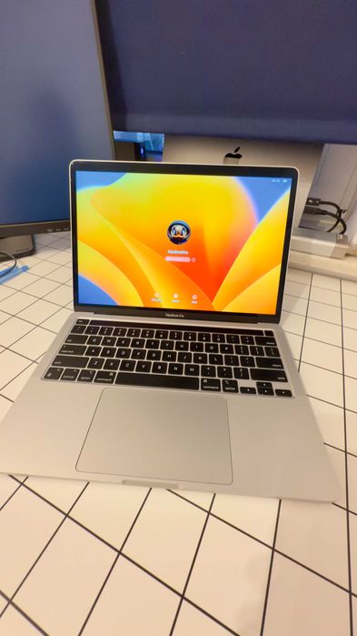 Apple Mac Book Pro M1 500GB SSD Touch Bar A2338 2020 Bacau • OLX.ro