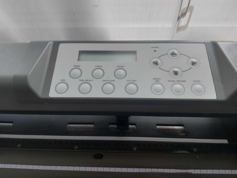 Cutter plotter Jaguar II Model 101s Bucuresti Sectorul 4 • OLX.ro
