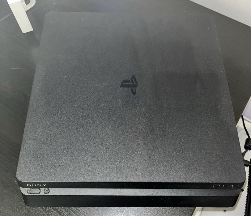 Продавам PlayStation 4 гр. София Стрелбище • OLX.bg
