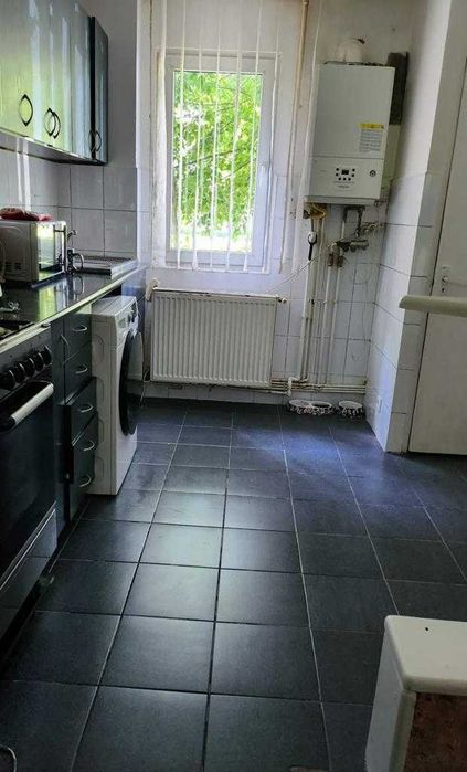 De vanzare apartament 2 camere Brasov, strada Neptun Drumul Carului ...