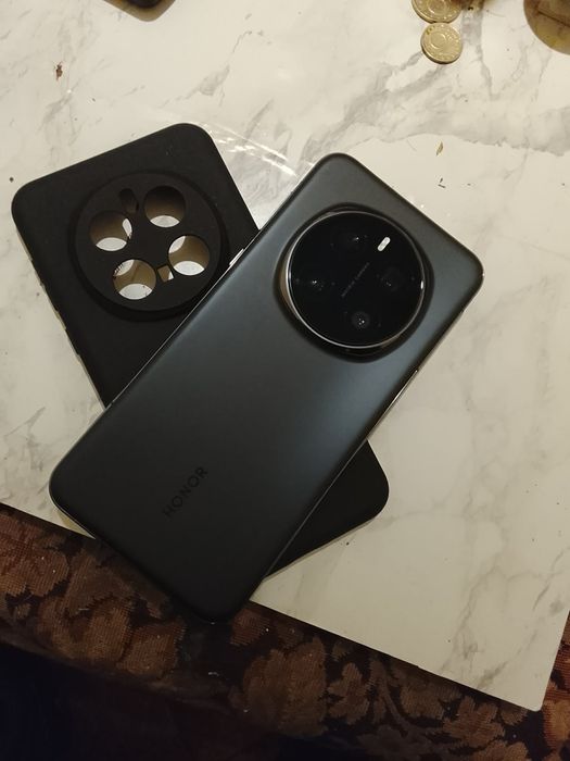 Honor Magic 7 Pro 12GB/512GB БАРТЕР гр. Варна Цветен квартал • OLX.bg