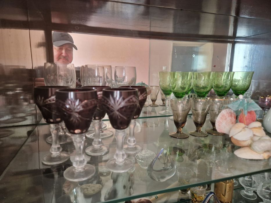 Bibelouri,pahare,si alte obiecte vechi Bucuresti Sectorul 1 • OLX.ro