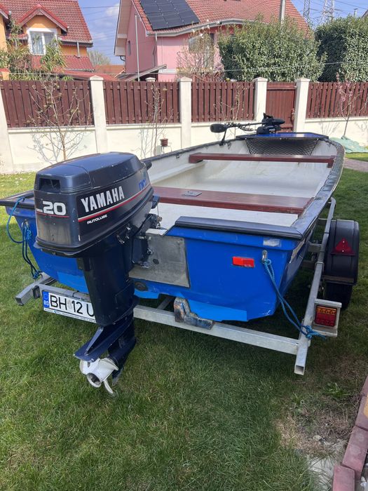 Barca motor peridoc Cihei • OLX.ro