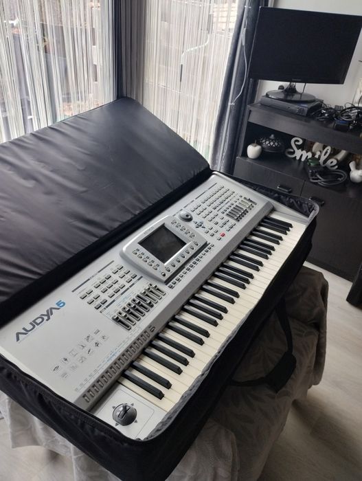 Продавам ketron audya 5 гр. Шумен Център • OLX.bg