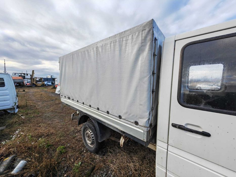 Lada sau Bena cu obloane si prelata, Sprinter sau VW LT 1996 - 2006 ...