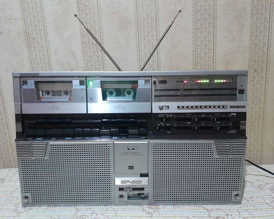 Магнитола Sharp GF-555: 1 500 000 сум - Магнитолы Ташкент на Olx