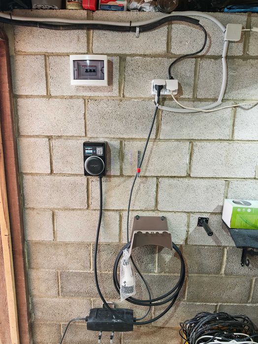 Зарядна станция за електромобил EVPoint 7,4 Кw монофазно гр. Варна Конфуто • OLX.bg