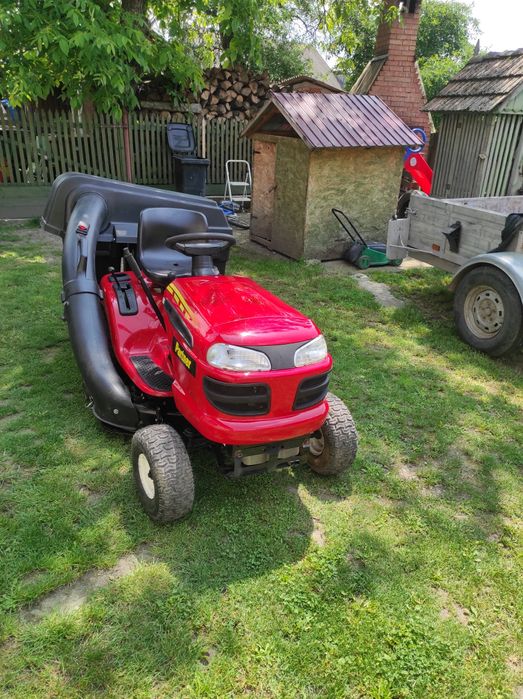 Vand tractoras de tuns iarba Partner Catalina • OLX.ro