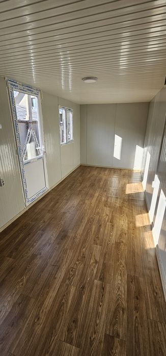 Vând container standard cu panouri sandwich Targu Jiu • OLX.ro