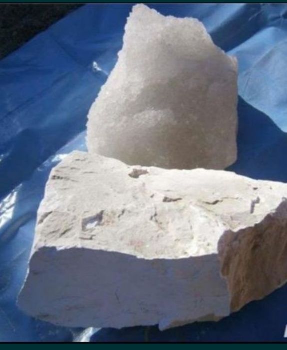 Var bulgăr și sare naturală pentru dezinfecție fântâni Deva • OLX.ro