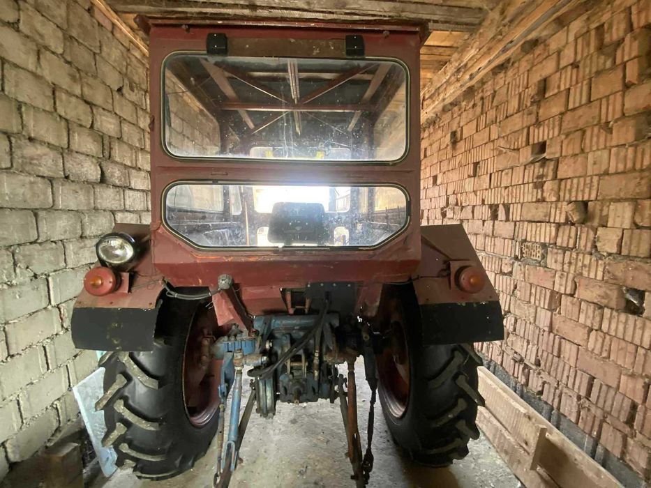 Tractor agricultor UTB 651 Sansimion • OLX.ro