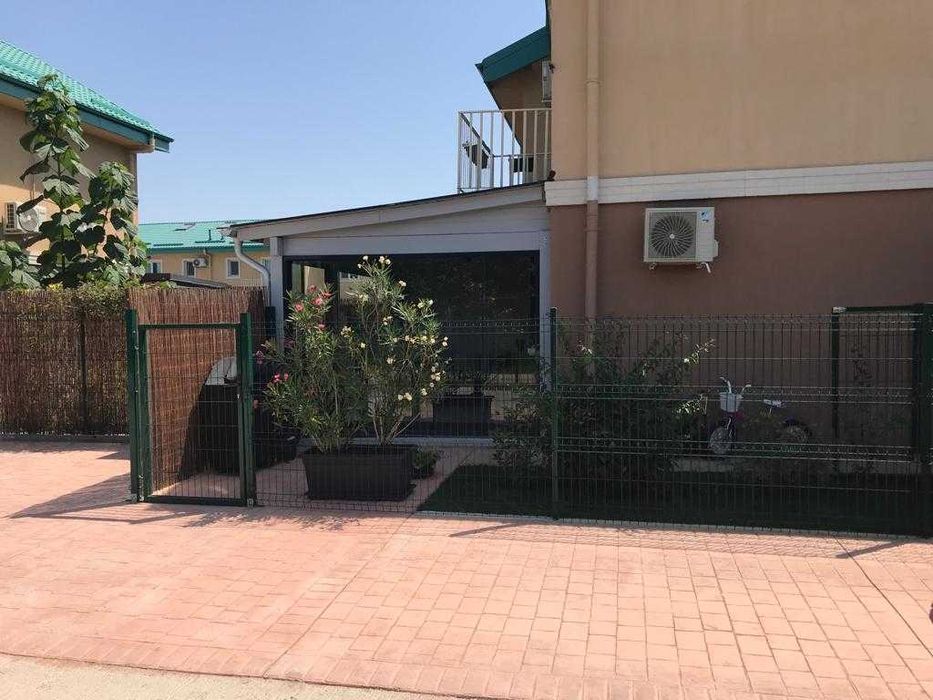 Vila Cosmopolis P+1+M Tunari • OLX.ro