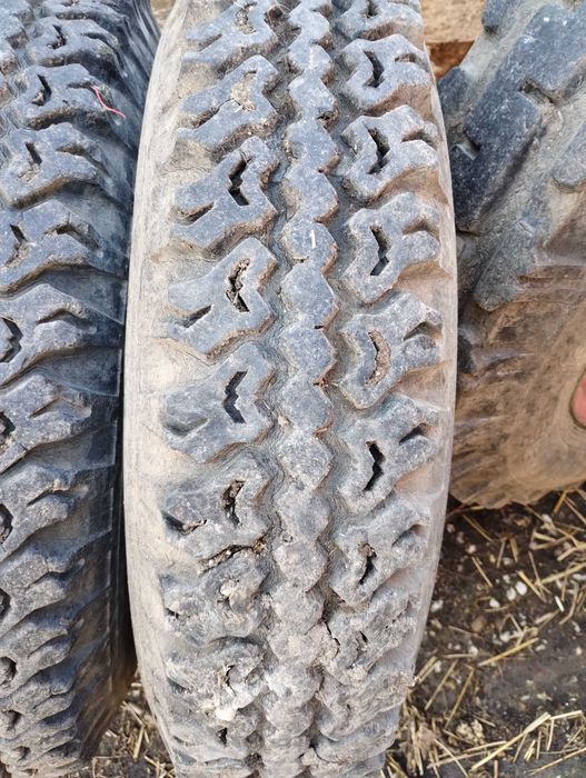 Гуми с джанти 7.50-16 с. Копривец • OLX.bg