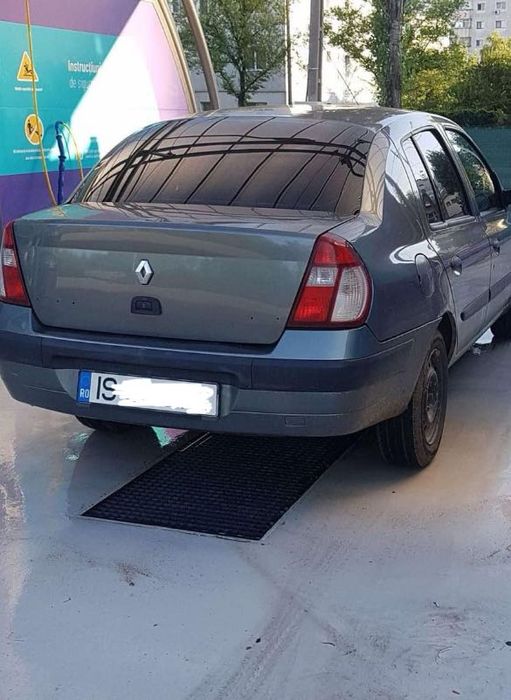 Vand Renault Clio 1.5 DCI an 2004 sau voucher rabla aferent Iasi • OLX.ro
