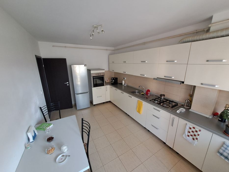 Închiriez apartament 2 camere subcetate Sânpetru Brasov • OLX.ro