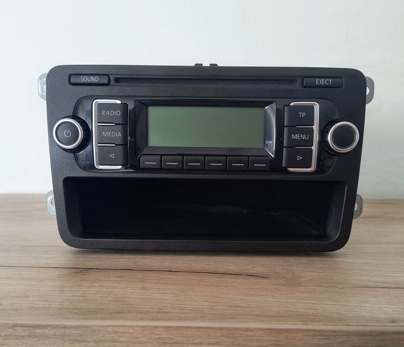 Radio/CD-player Volkswagen (VW) ORIGINAL -casetofon Sebes • OLX.ro