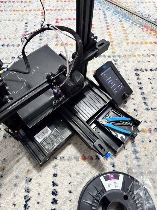 Imprimanta 3D Ender 3 V2 Bed Leveling + Filament Constanta • OLX.ro