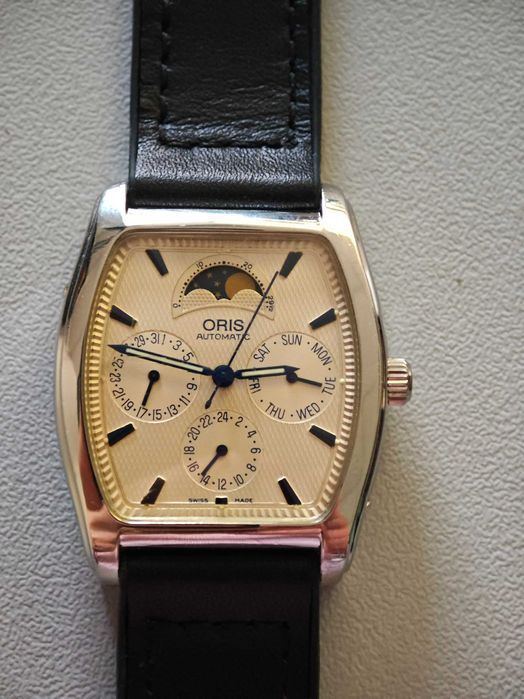 Ceas automatic Oris Tonneau Moonphase GMT Iasi • OLX.ro