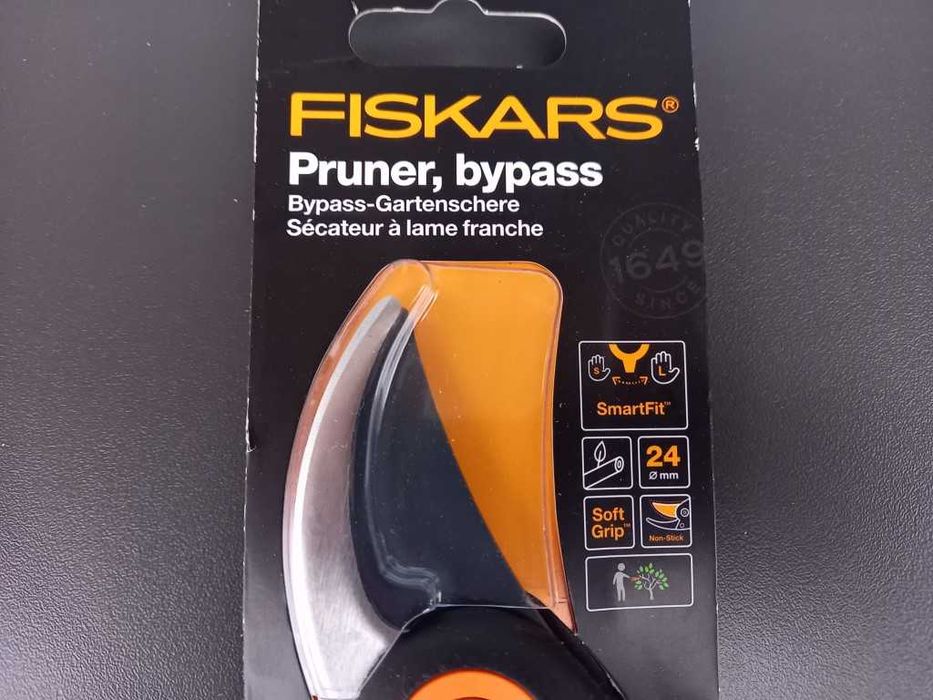 Fiskars P531 PLUS - Plus P541 - P751 - лозарски и градинскки ножици гр. Ботевград • OLX.bg