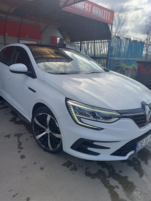 Renault Megane 4 Targoviste • OLX.ro