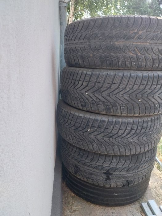 Vînd anvelope MS. 205-55-16 Petresti • OLX.ro