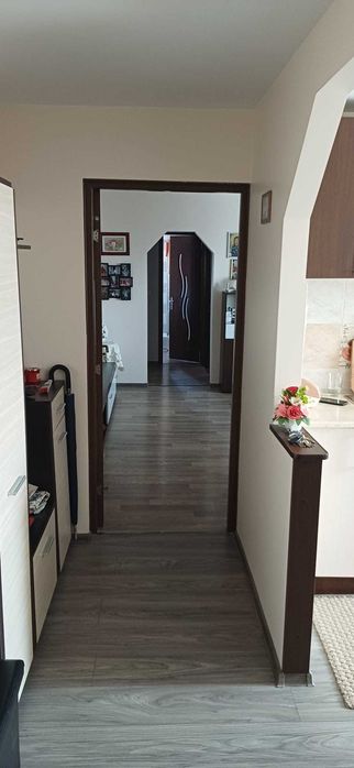 Apartament Brosteni Buzau • OLX.ro