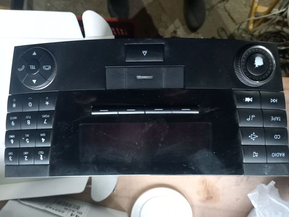 Радио за Mercedes W211 с. Малка Верея • OLX.bg