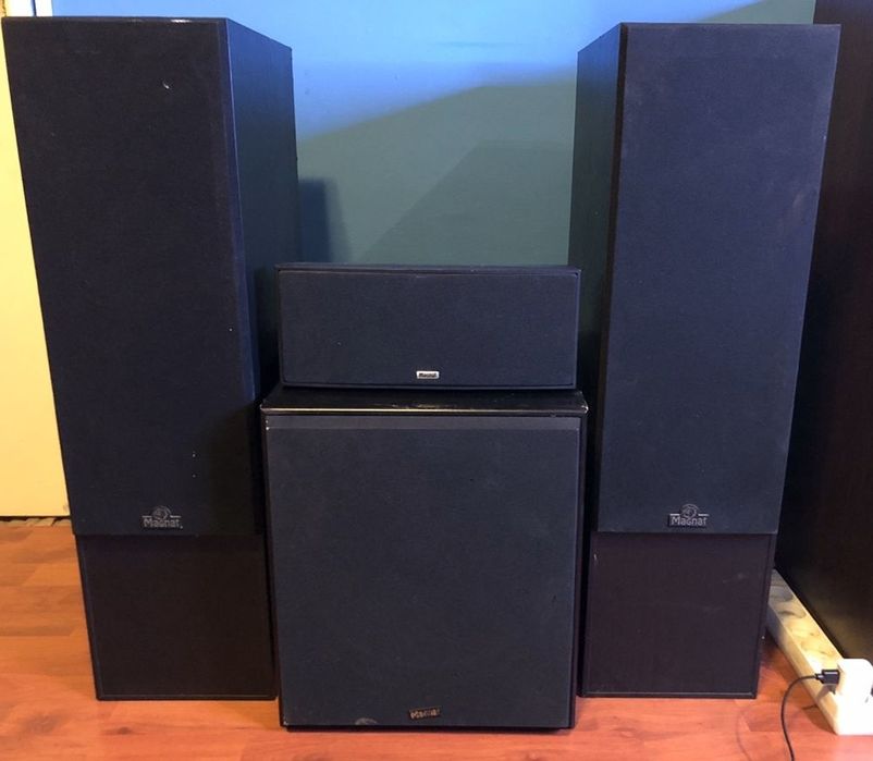 Set boxe Magnat Integra 3.1+Amplificator Sony Brasov • OLX.ro
