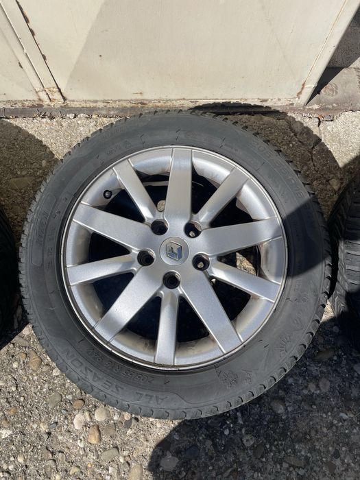 Jante Renault Megane R16 cu cauciucuri Moreni • OLX.ro