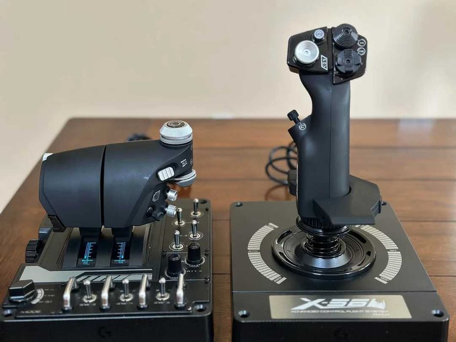 Set pentru aviatie Logitech Hotas x56 + Pedale rudder Thrustmaster ...
