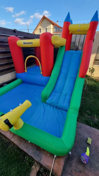 Castel gonflabil cu tobogan,piscina și trambulina de inchiriat Ilfov ...